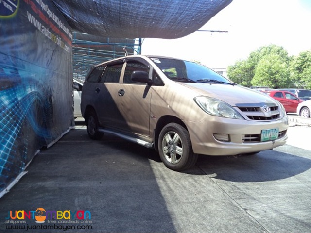 2005 TOYOTA INNOVA E