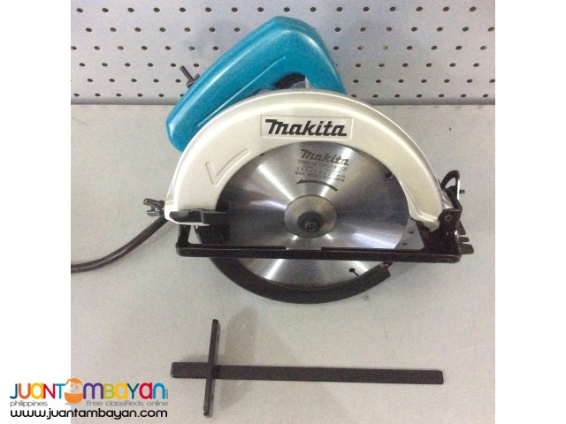 Makita 5806B Handheld Circular Saw 7-1/4