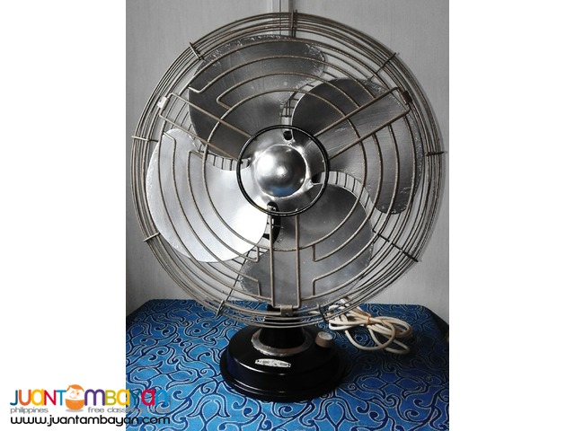 ANTIQUE 1949 ELECTRIC FAN (TATUNG)
