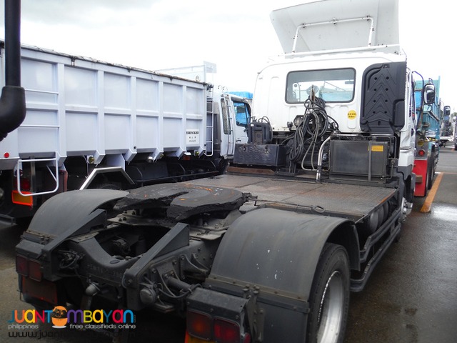 White ISUZU 6 Wheeler Tractor Head 10PE1 Engine Japan Surplus