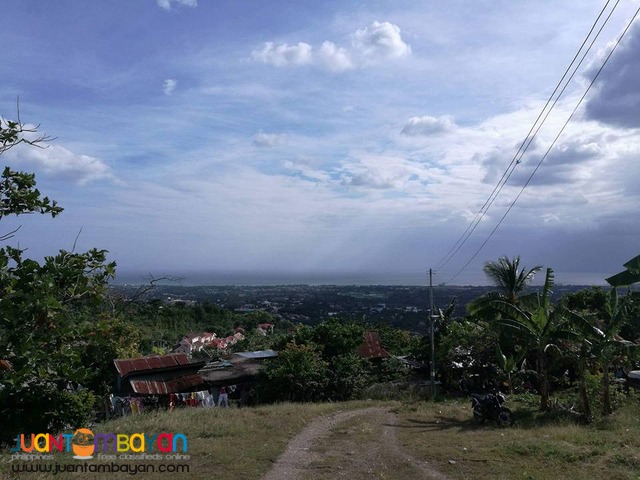 Overlooking Townhouse at Maghaway Talisay