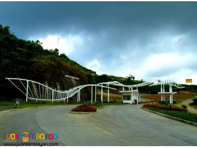 5 BR - overlooking house and lot the northridge at monterazzas de cebu