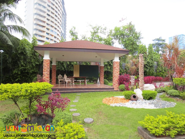 Townhouse for rent New Manila near Tomas Morato and Timog