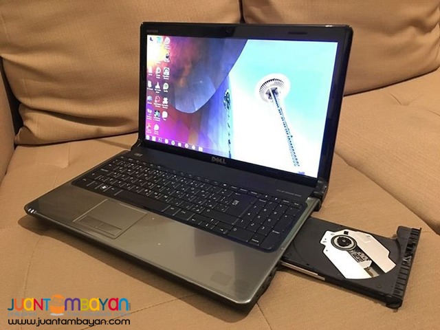 Dell Inspiron 1564 intel i3 pink laptop