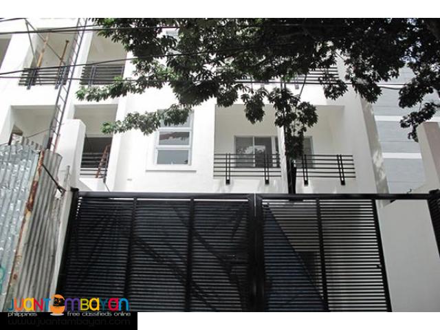 PH889 Townhouse in Quezon ave. Q.C For Sale at 19.250M