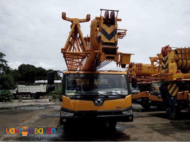 QY25K MOBILE CRANE