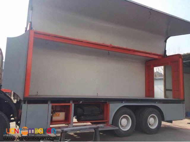 10 Wheeler HOWO Wing Van Truck