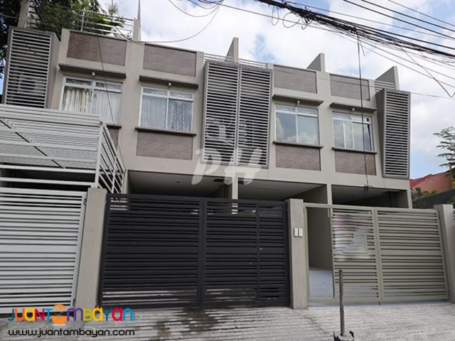 Beautiful Townhouse in Project 8, QC NCR PH350