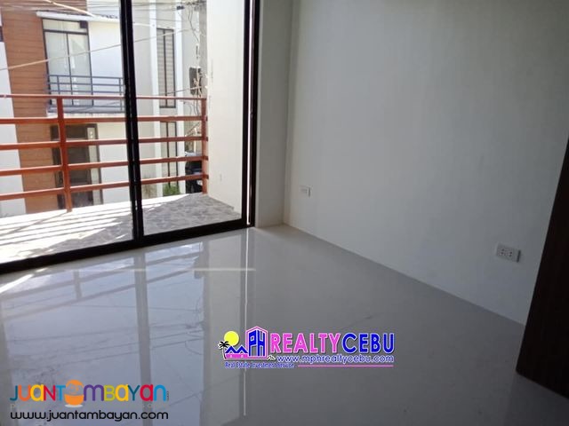 4 BR HOUSE READY FOR OCCUPANCY NEAR MMIS TALAMBAN CEBU CITY