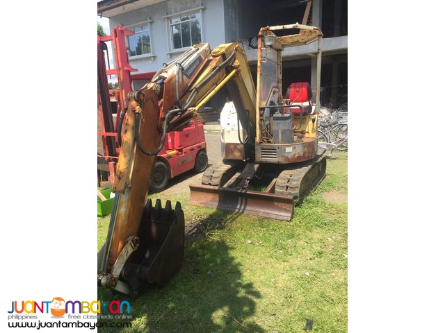 Yanmar B3-3 articulated backhoe