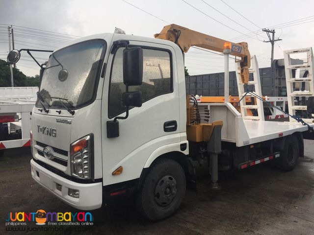 Self-loading 14ft 6wheeler cab and chassis