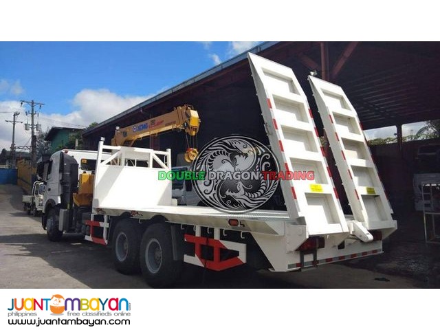 SELF LOADING TRUCK WITH 5 TONS BOOM