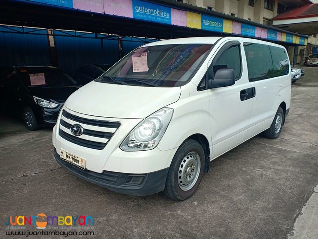 Hyundai GRAND STAREX White DIESEL M/T Mileage 28,000