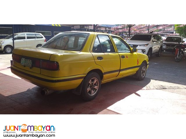 1995 Nissan Sentra Yellow M/T Gas 140,000 Mileage