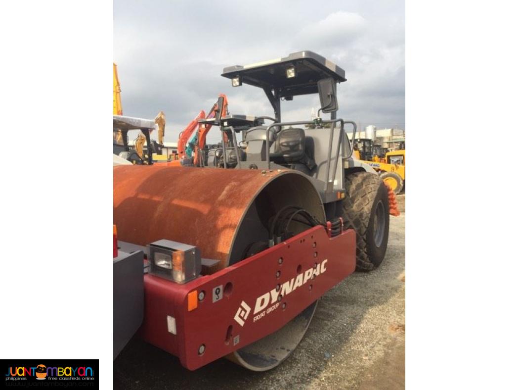 DYNAPAC CA2500 SINGLE DRUM VIBRATORY ROLLER