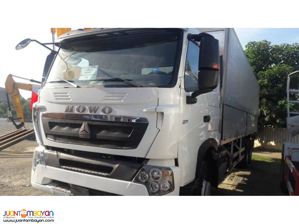 HOWO A7 WING VAN