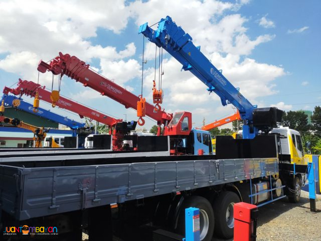 Daewoo 10 tons Boom Truck with Dongyang SS2515 Crane Model EURO 4