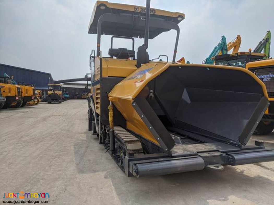 XCMG RP603 CRAWLER ASPHALT PAVER, 6M MAX. PAVING WIDTH 6 MTRS