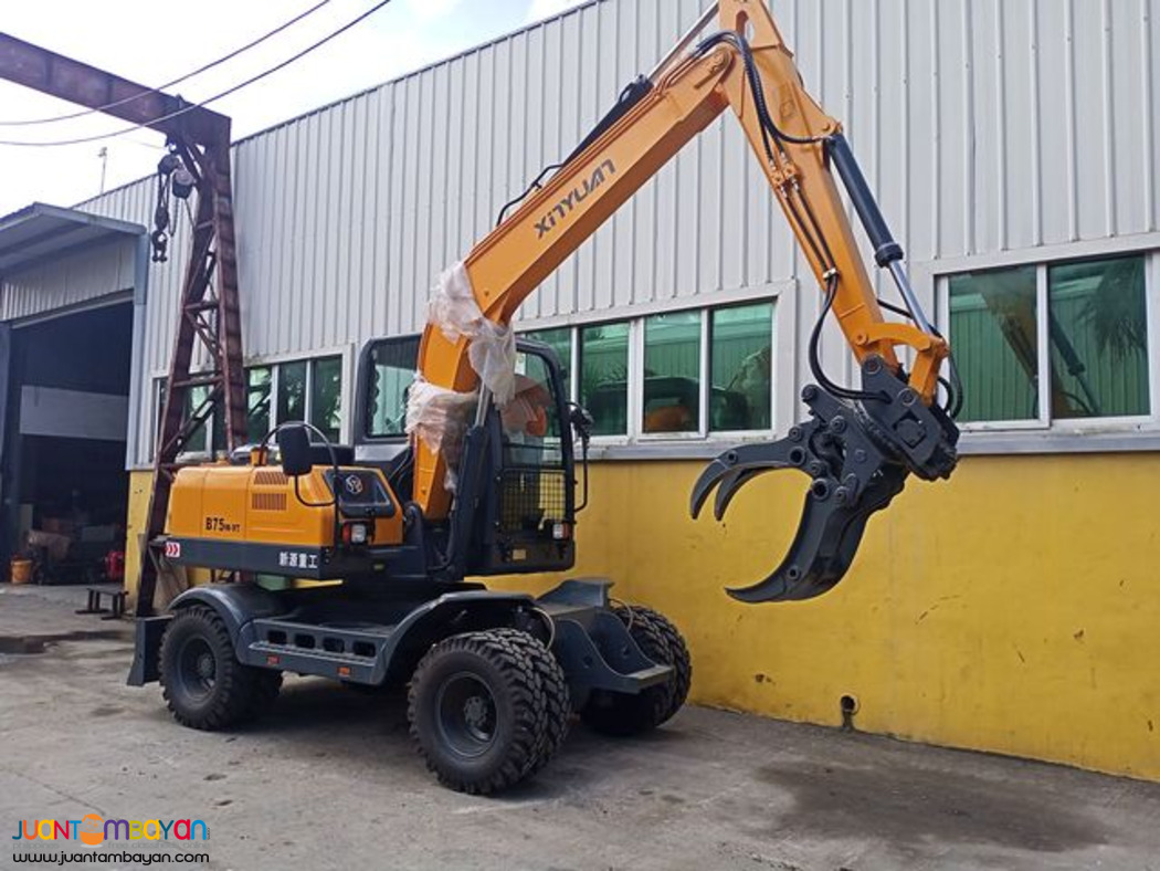 W75B-9 GRAPPLE WITH DOZER