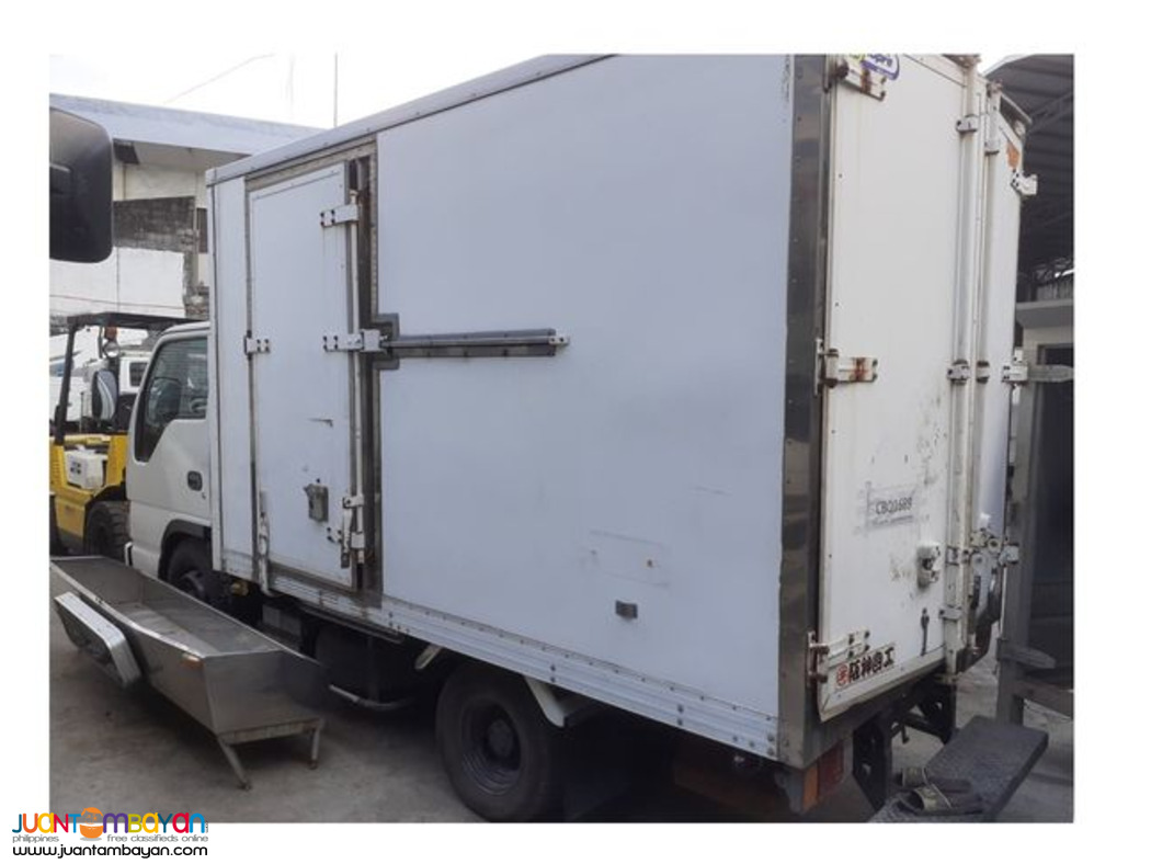 ISUZU Elf Refrigerated Van