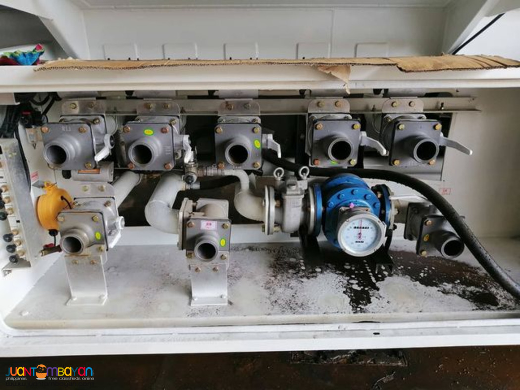 SINOTRUK HOWO A7 10-WHEELER FUEL TANKER 24KL EURO 2