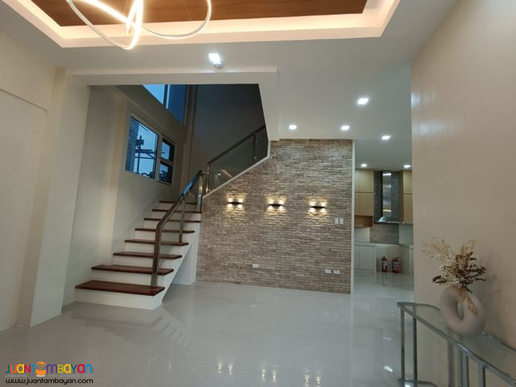ULTRA MODERN HOUSE MANDAUE NEAR ATENEO DE CEBU