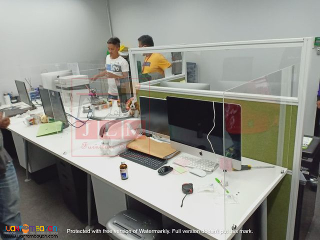 Office table With Acrylic Divider