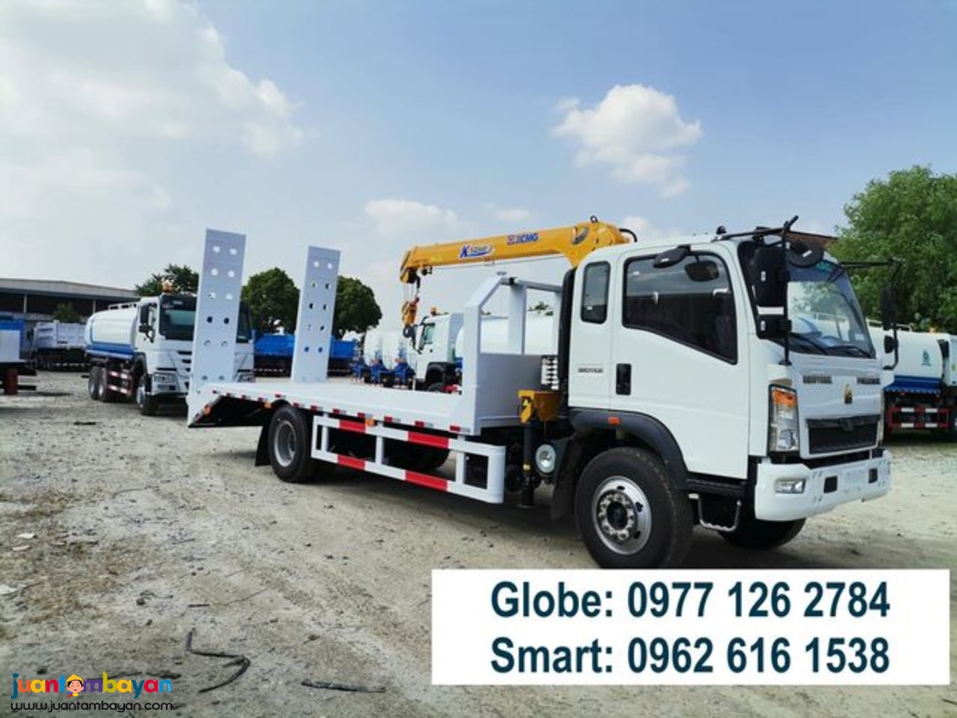 SELF-LOADING WITH 5TONS CRANE HOWO A7